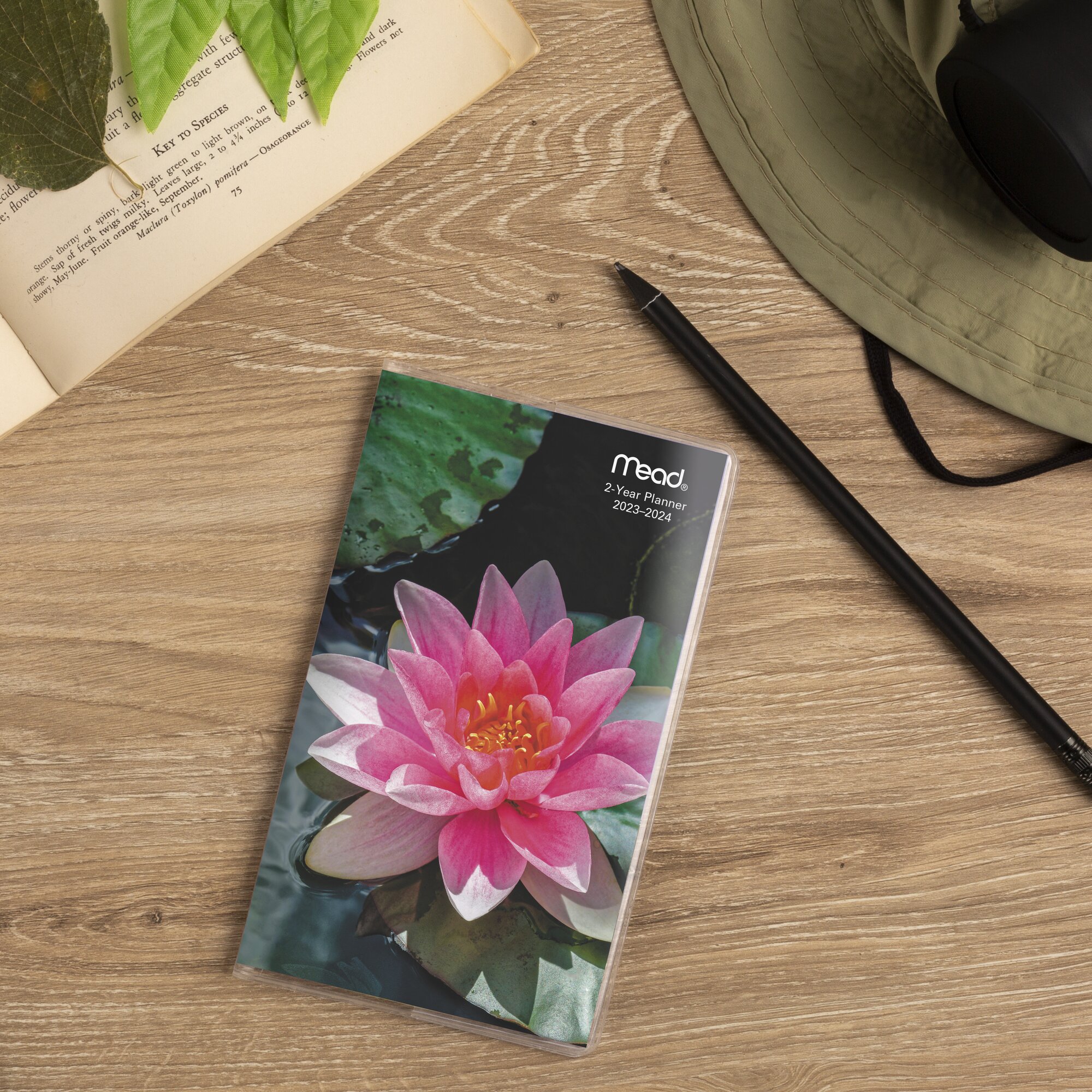 FLORAL 2023 2024 TWO Year Monthly Pocket Planner Pocket Planners 7 