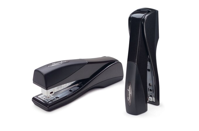 Swingline® Optima® Grip Stapler, 25 Sheets, Graphite Black | Swingline ...