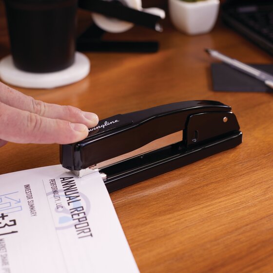 Swingline® Commercial Desk Stapler, 20 Sheets, Black | Swingline Full ...