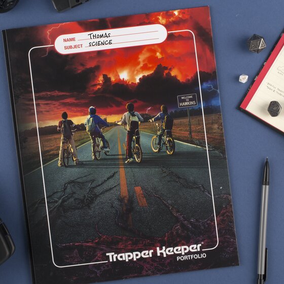 Trapper Keeper STRANGER THINGS Pocket & Prong Paper Folder | Trapper ...