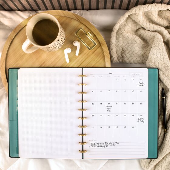 West Village by Mead™ Undated Personal and Professional Disc Planner ...