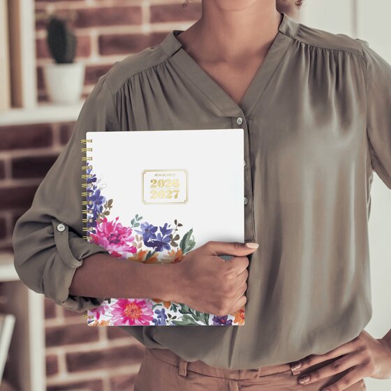 AT-A-GLANCE® BADGE Academic 2026-2027 Weekly Monthly Planner, Floral ...
