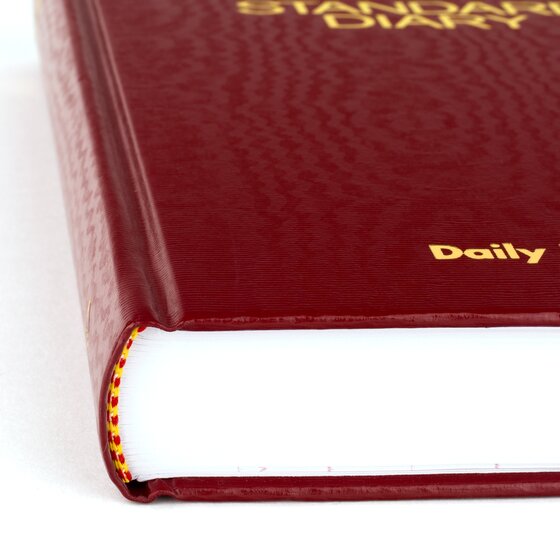 AT-A-GLANCE® Standard Diary® 2027 Daily Diary with Checklist, Red ...