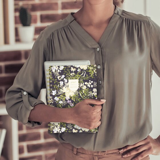 Leah Bisch™ for Mead Cambridge® Weekly Monthly Planners, Peony Garden ...